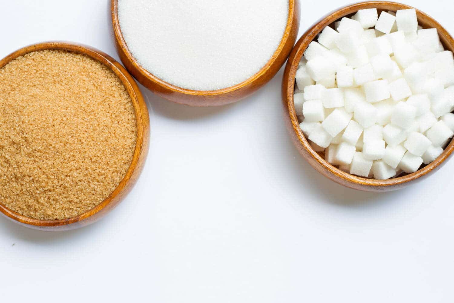 Azúcar morena y azúcar blanca: ¿cuál es la diferencia?
