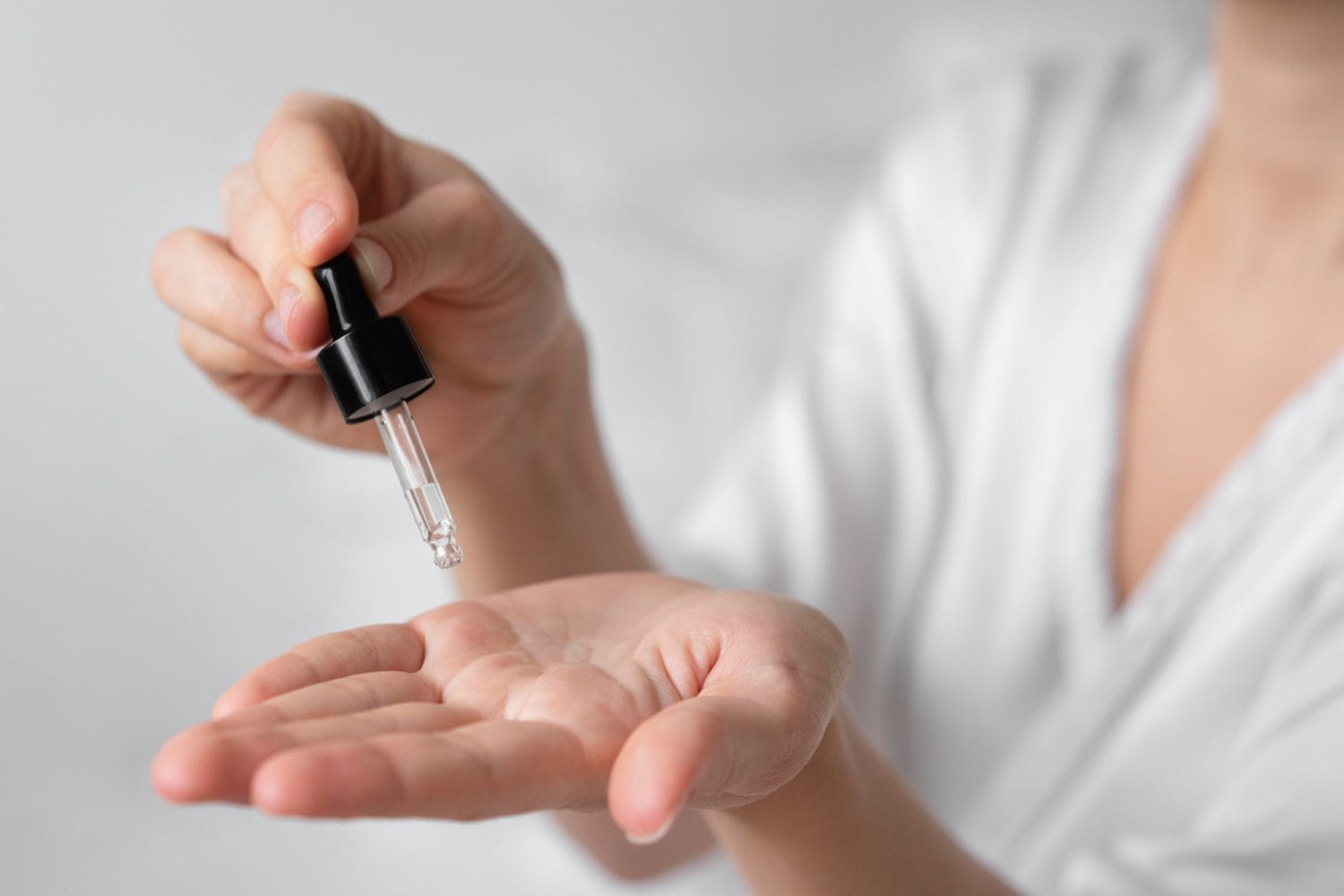 Errores comunes al usar ácido hialurónico en casa y cómo evitarlos